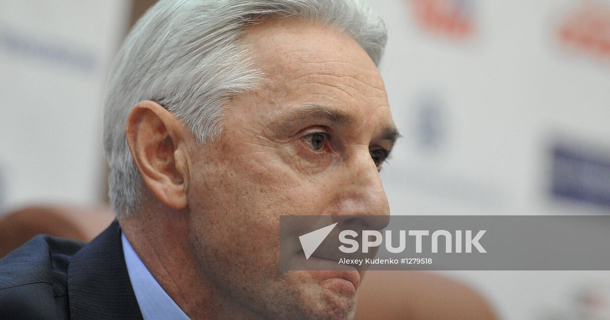 News conference by Russian national hockey team's coaching staff ...