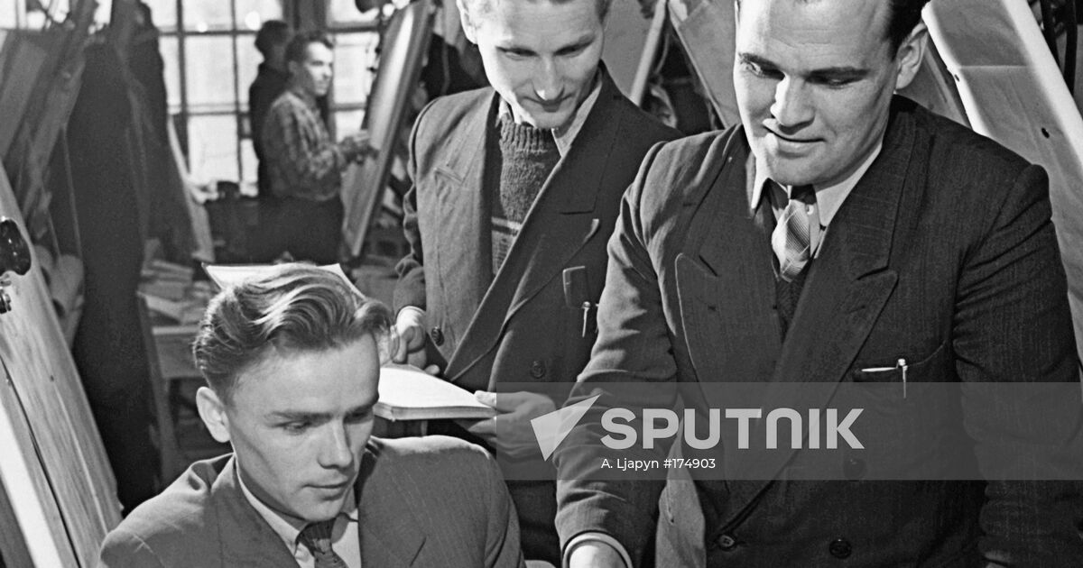 Kolomna plant designers | Sputnik Mediabank