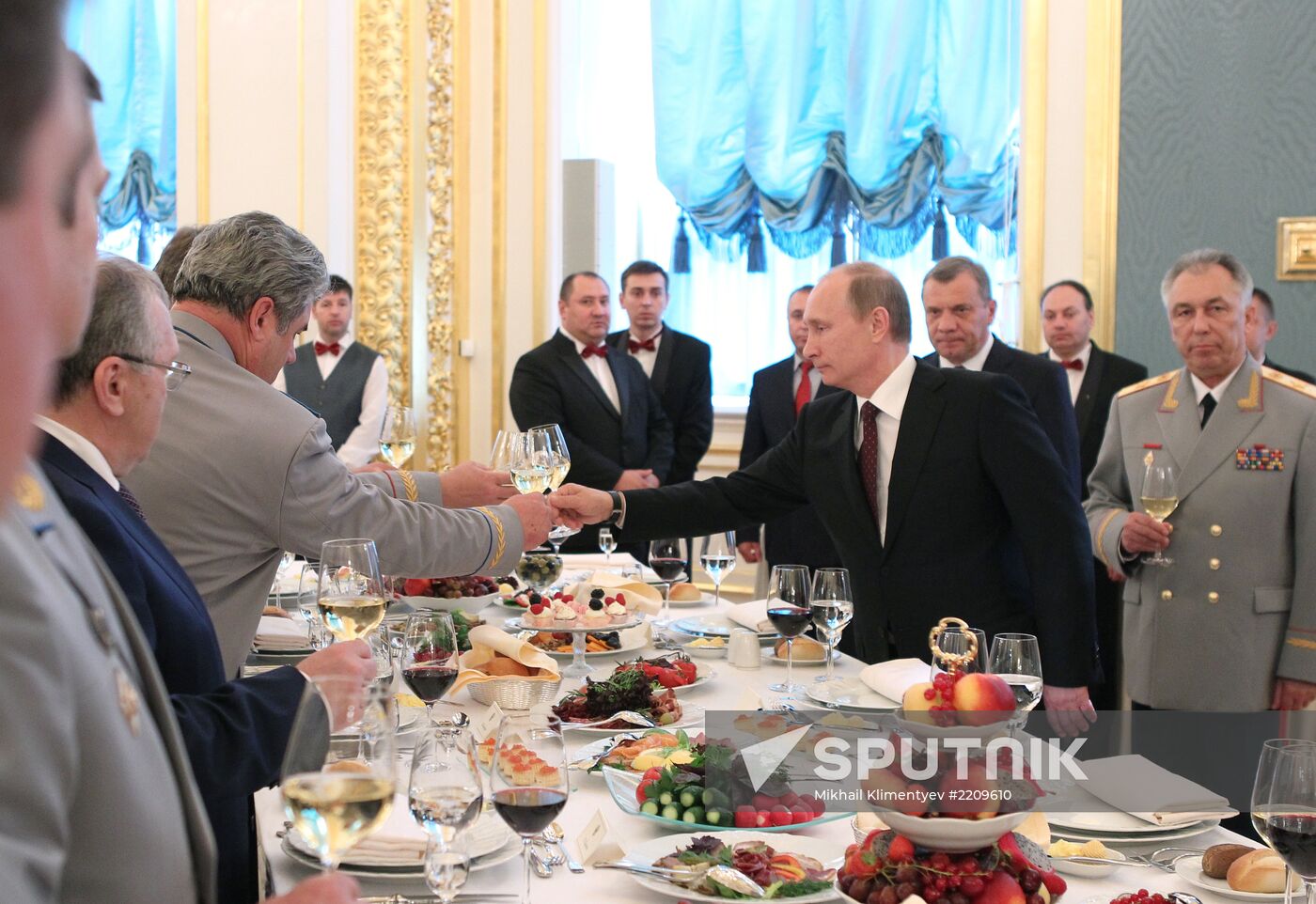 Vladimir Putin at reception to honor military graduates | Sputnik Mediabank