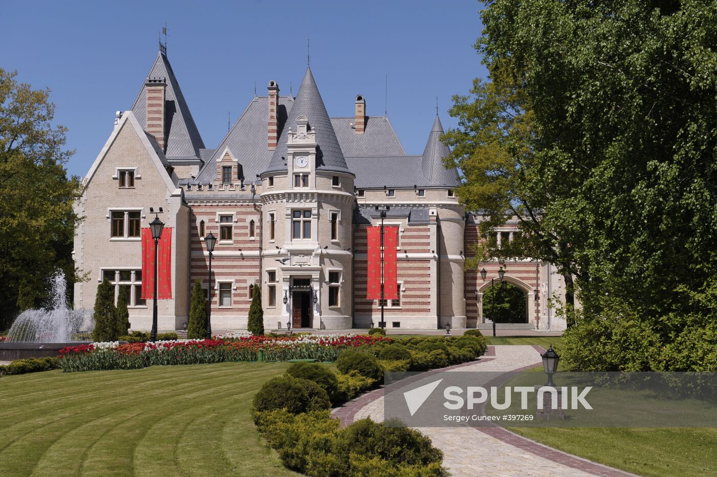 Russian presidential residence Meiendorf Castle in Barvikha | Sputnik ...