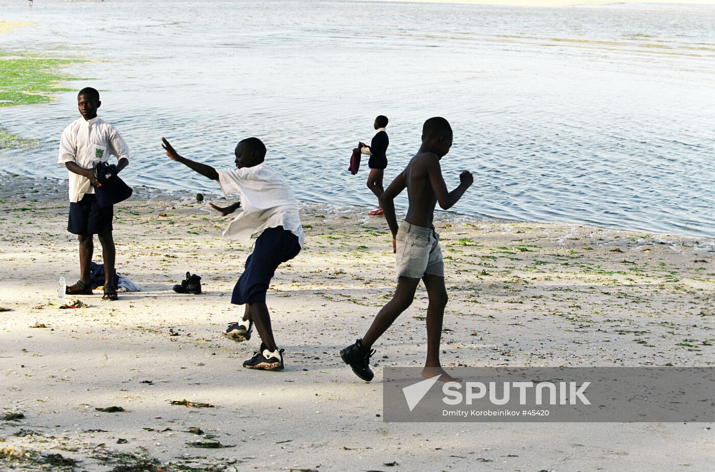 CHILDREN INDIAN OCEAN GAME | Sputnik Mediabank