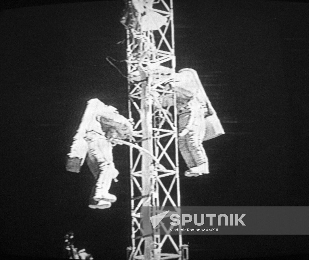 COSMONAUTS AVDEYEV AFANASYEV SPACEWALK | Sputnik Mediabank