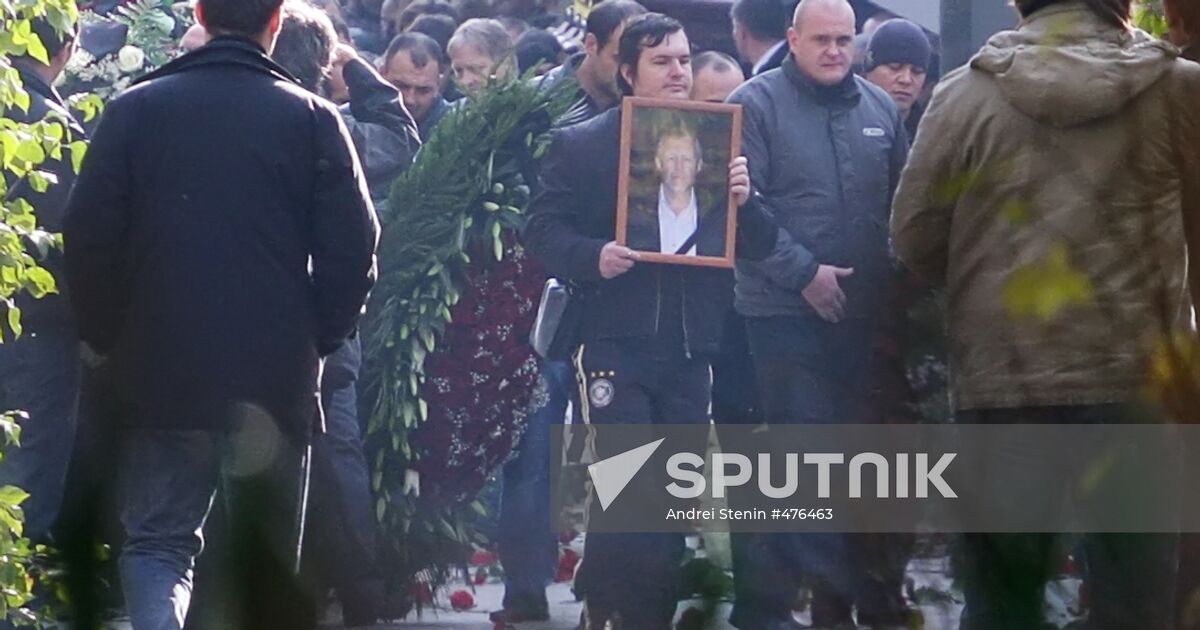 Entrepreneur Vyacheslav Ivankov (Yaponchik) buried in Moscow | Sputnik ...