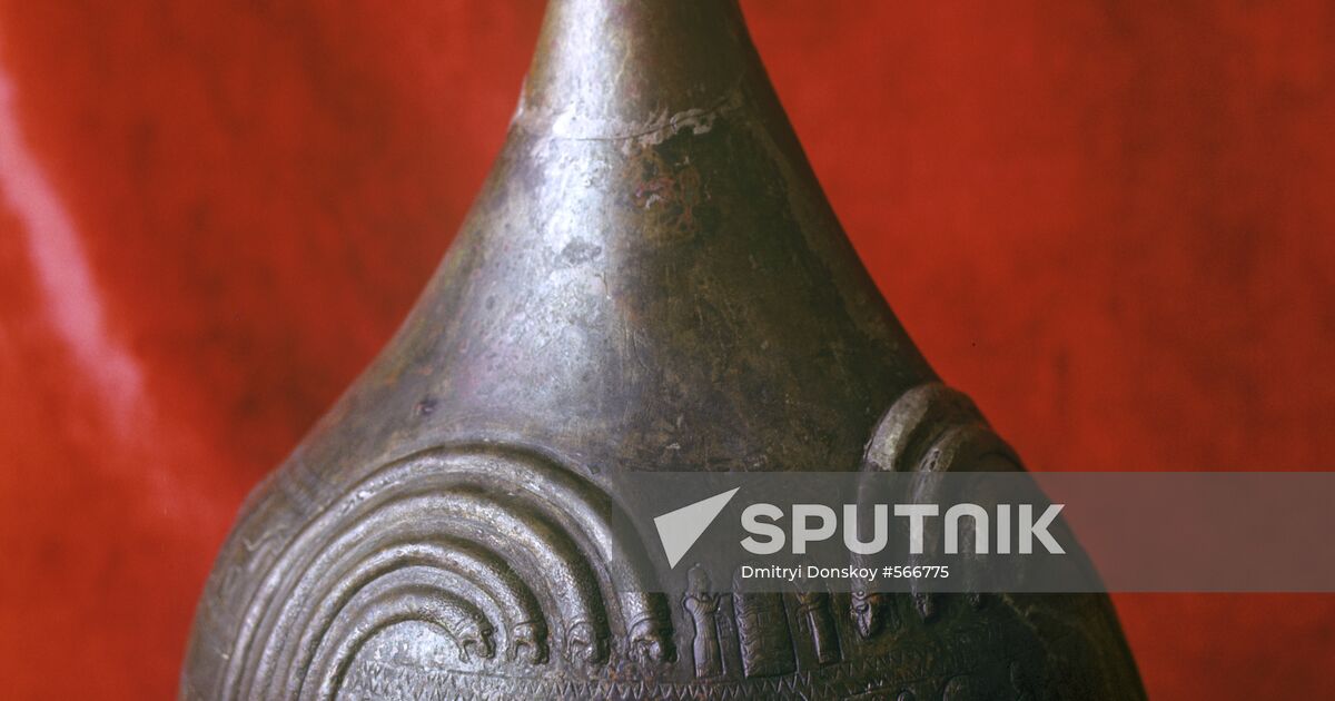 Urartu king Argishti I's bronze helmet | Sputnik Mediabank