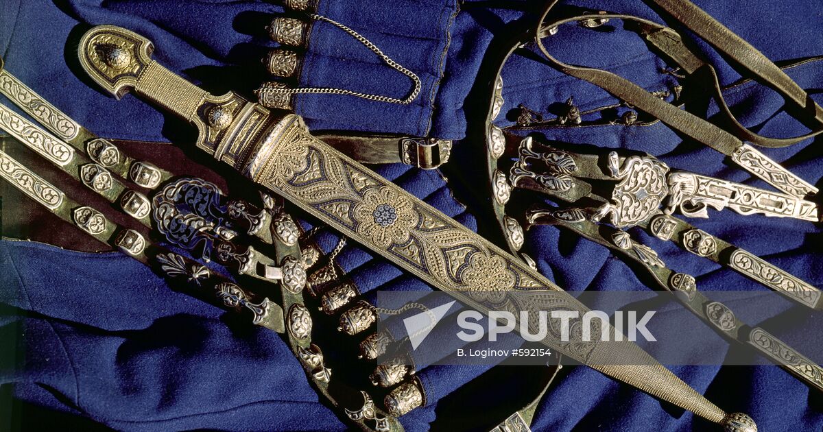 Circassian coat, belt with trinkets and dagger | Sputnik Mediabank