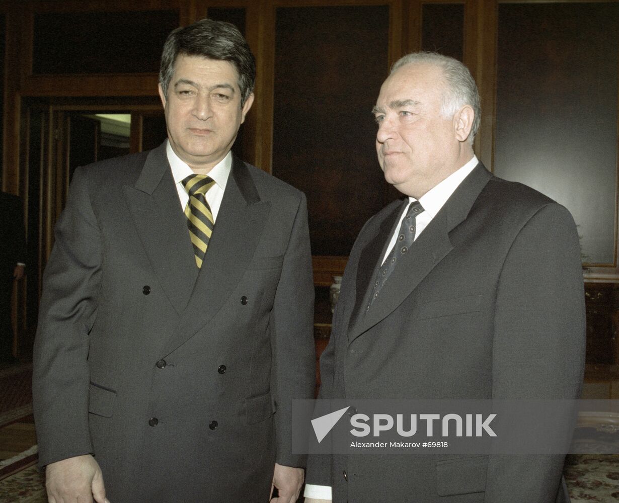 CHERNOMYRDIN SULTANOV | Sputnik Mediabank