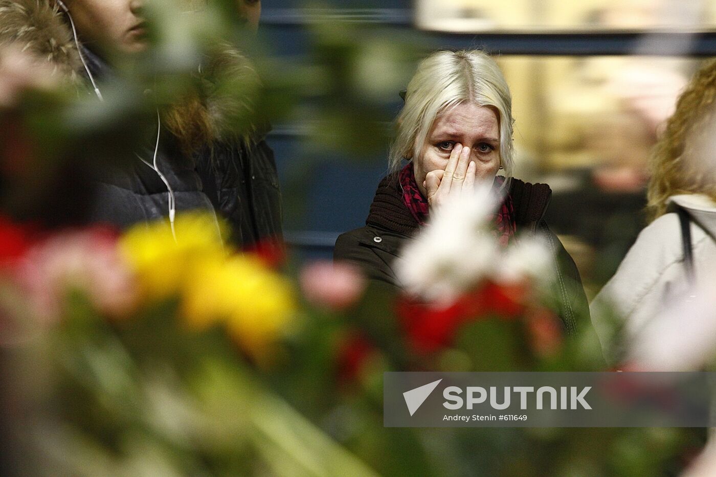 Relatives of people killed in terrorist acts in Moscow's metro ...