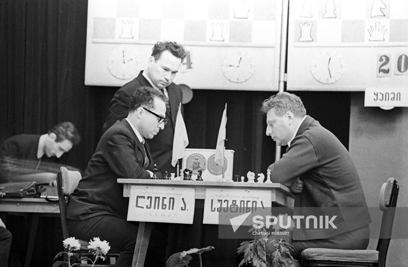 Anatoly Lein and Alexei Suetin during a match | Sputnik Mediabank