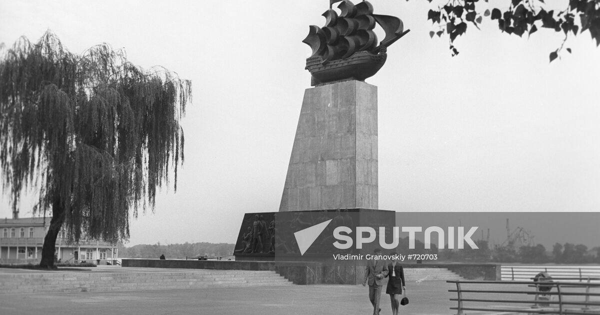 Monument to first ship built in Kherson | Sputnik Mediabank