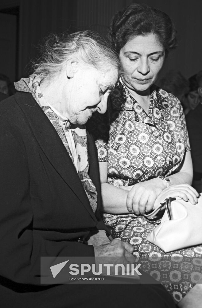 Nina Babenko and Yekaterina Peshkova | Sputnik Mediabank