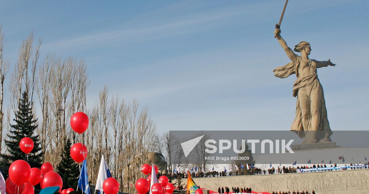 Memorial event marks 68 years since Battle of Stalingrad | Sputnik ...