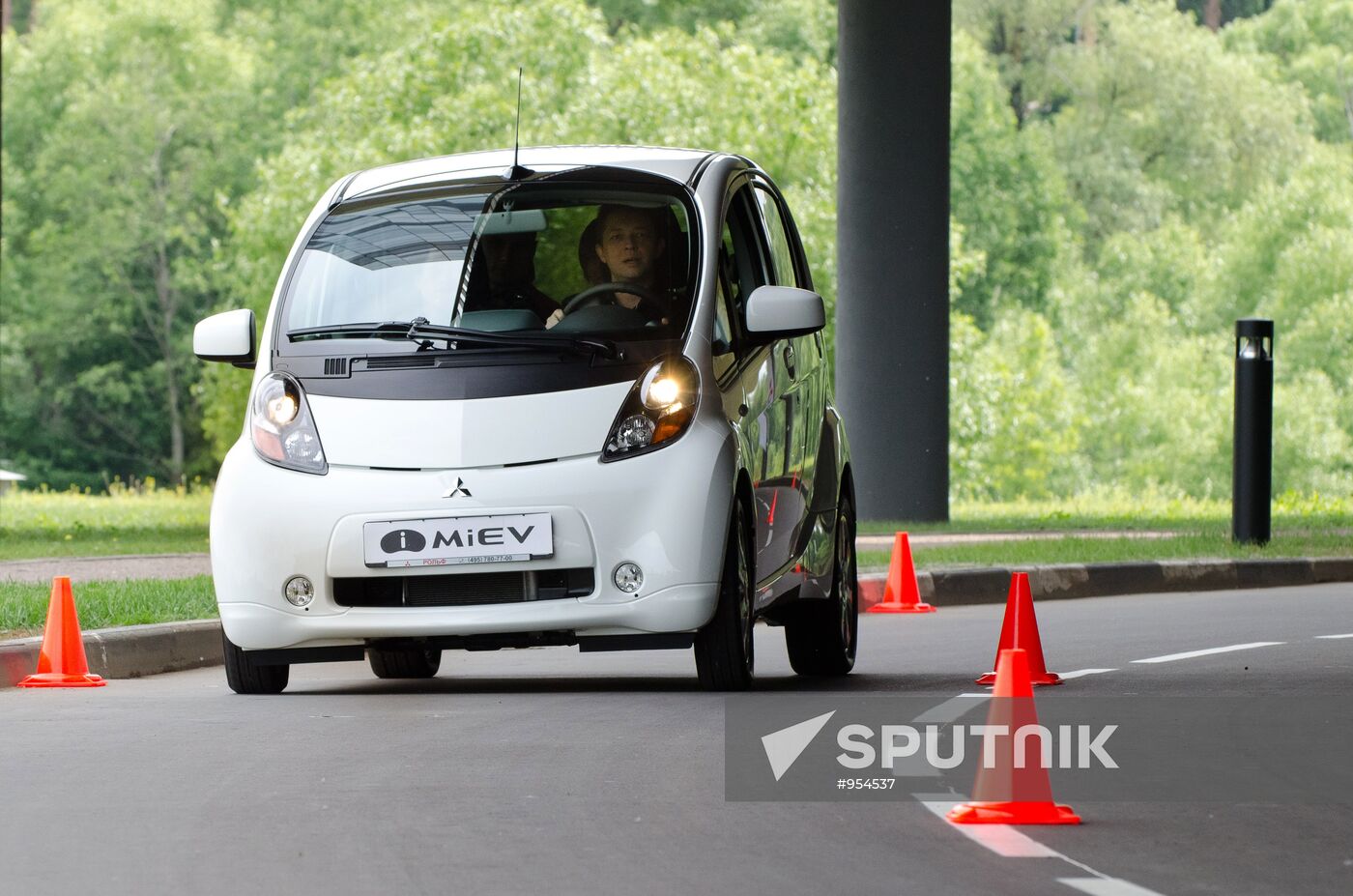 Mitsubishi i-MiEV electric car | Sputnik Mediabank