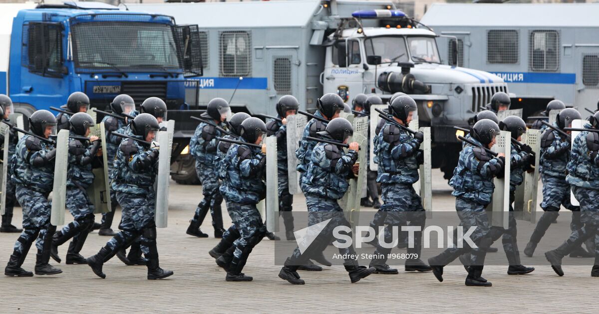 Special tactical exercises celebrate all-Russian OMON police Day ...