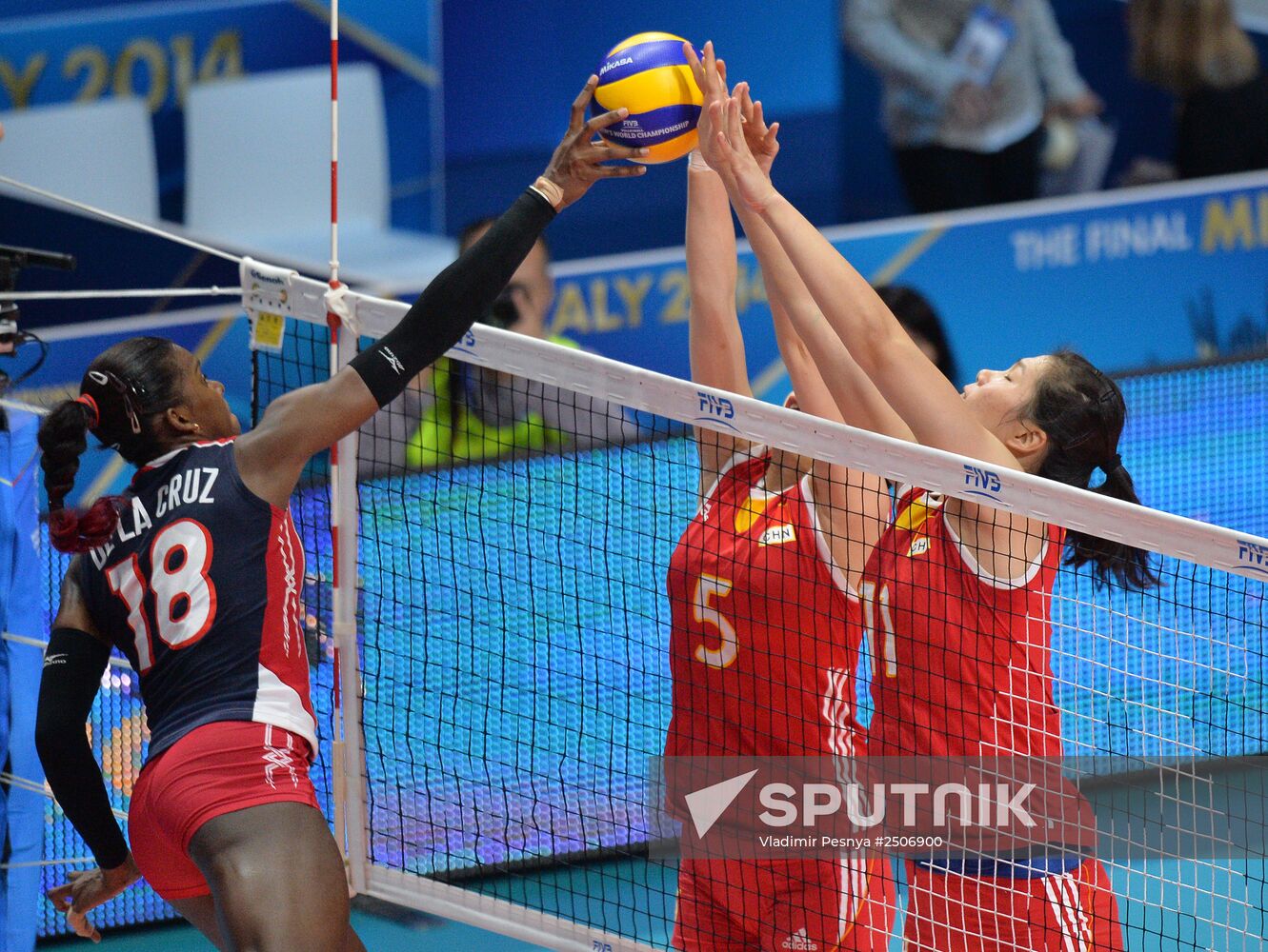 2014 FIVB Volleyball Women's World Championship. China vs. Dominican Republic | Sputnik Mediabank
