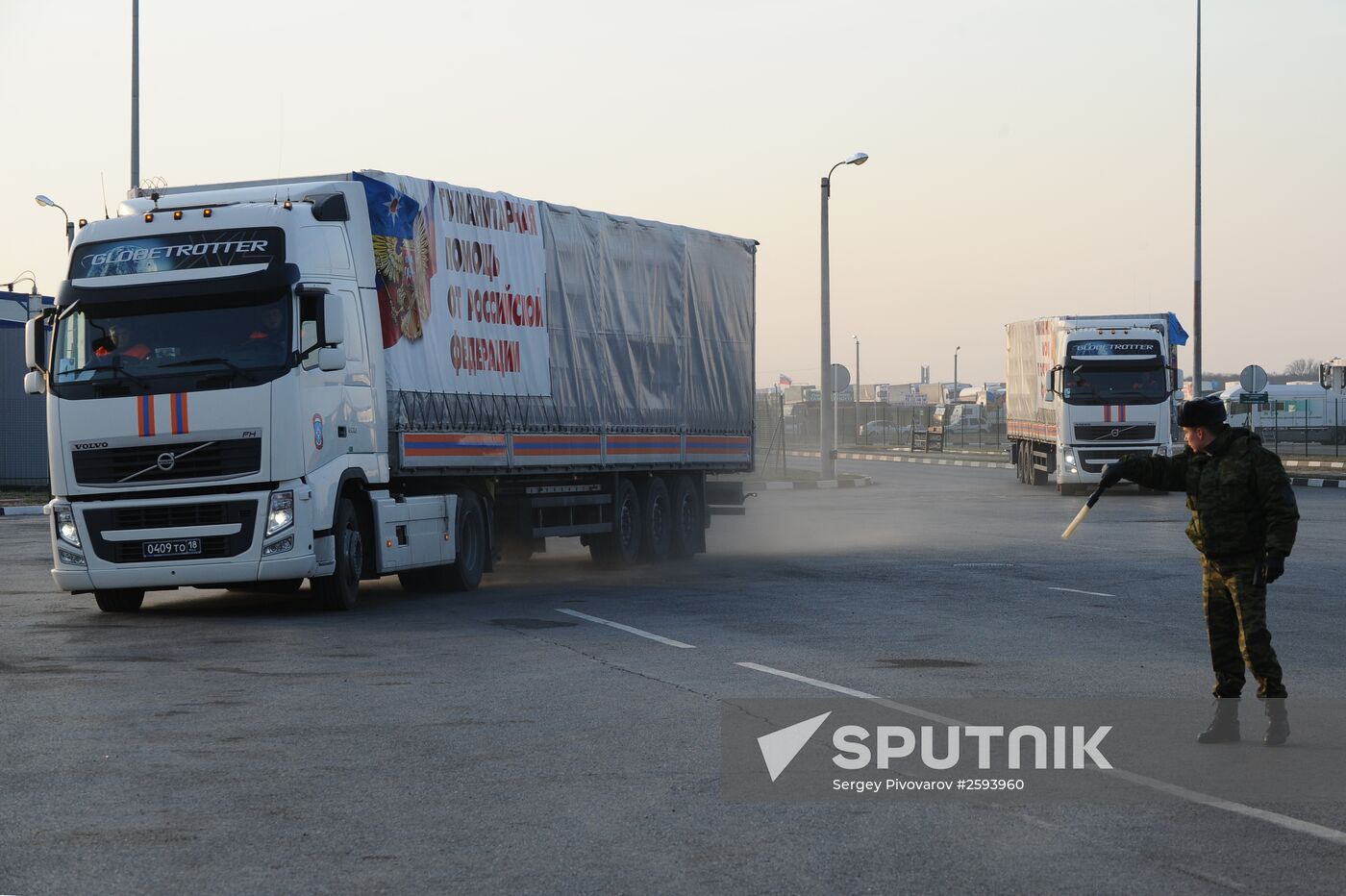 Russias Humanitarian Aid Convoy For Donbas Arrives At Matveyev Kurgan