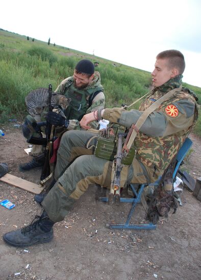 Soldiers of 1st Slavic Brigade of DPR Militia in position near contact ...
