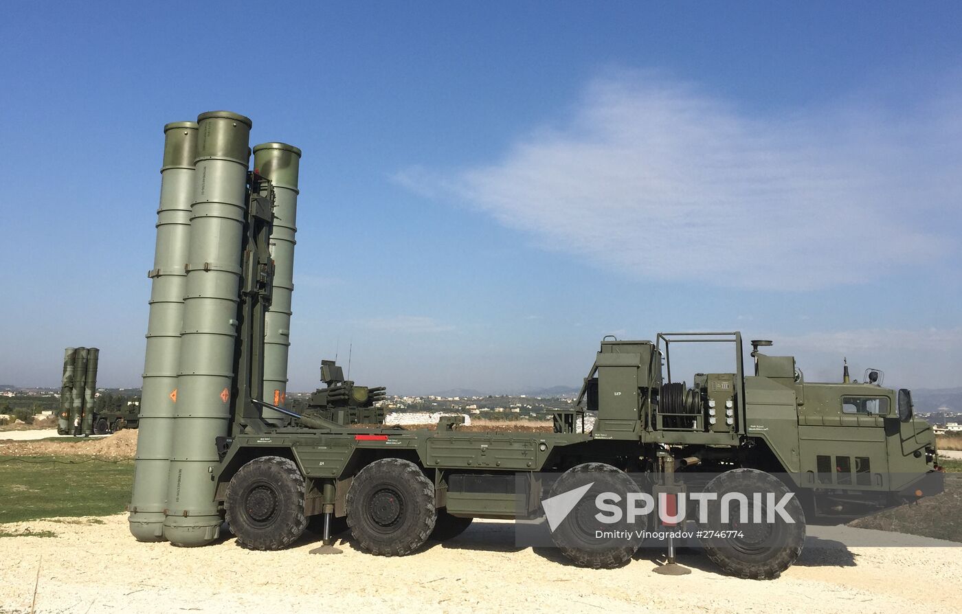 Russia deploys S-400 air defence missile system in Syria | Sputnik ...