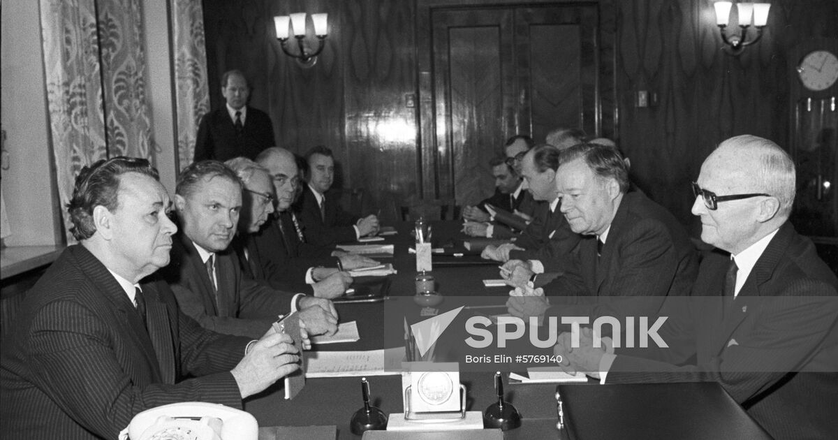 Rhone-Poulenc concern president Wilfrid Baumgartner in USSR | Sputnik ...