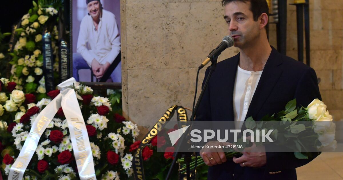 Paying last respects to actor Dmitry Maryanov | Sputnik Mediabank