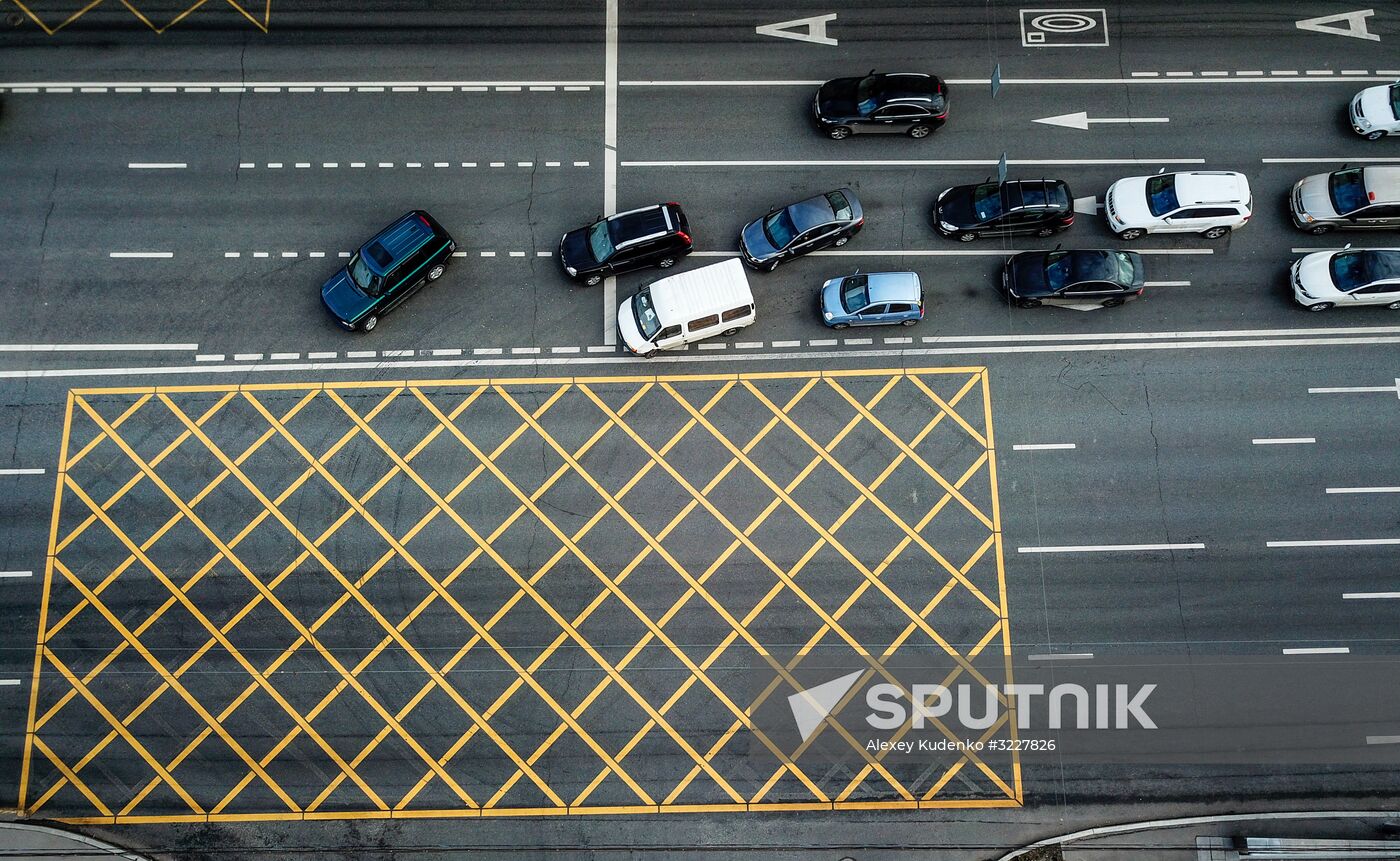 New yellow box markings at intersections in Moscow | Sputnik Mediabank