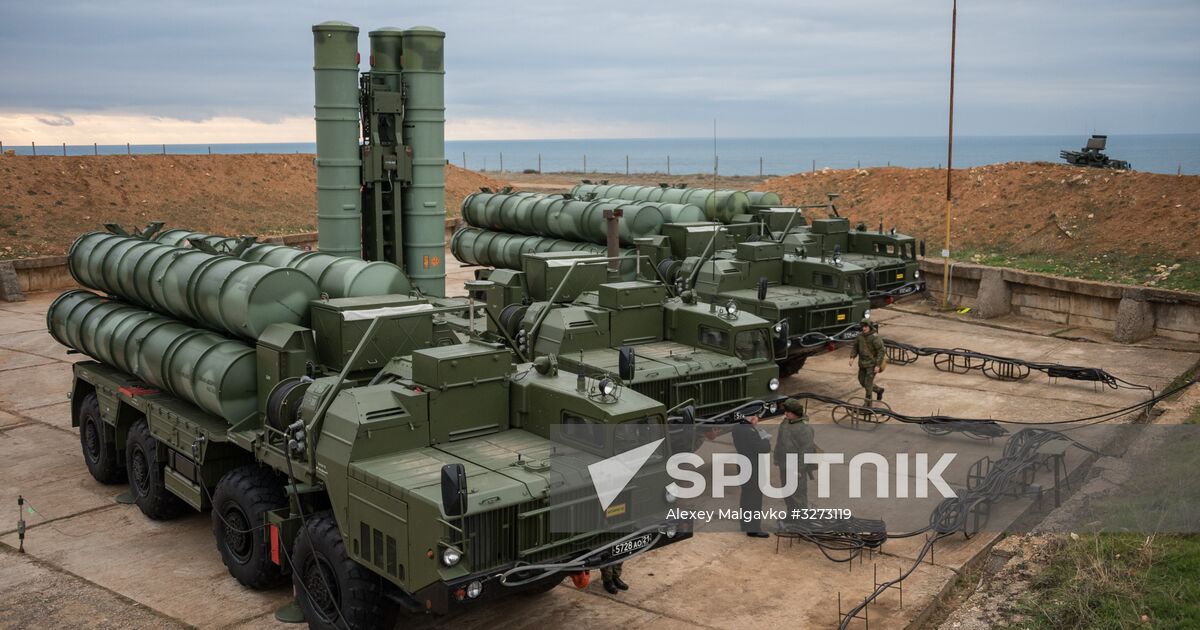 S-400 Triumf anti-air missile system enters service in Sevastopol ...