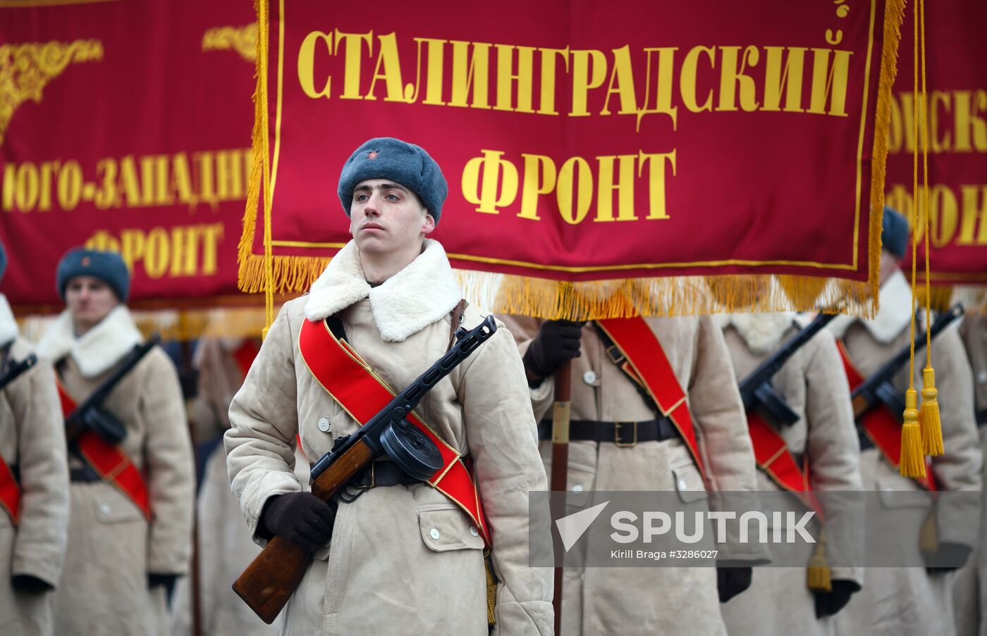Parade marks 75th anniversary of Stalingrad Victory | Sputnik Mediabank
