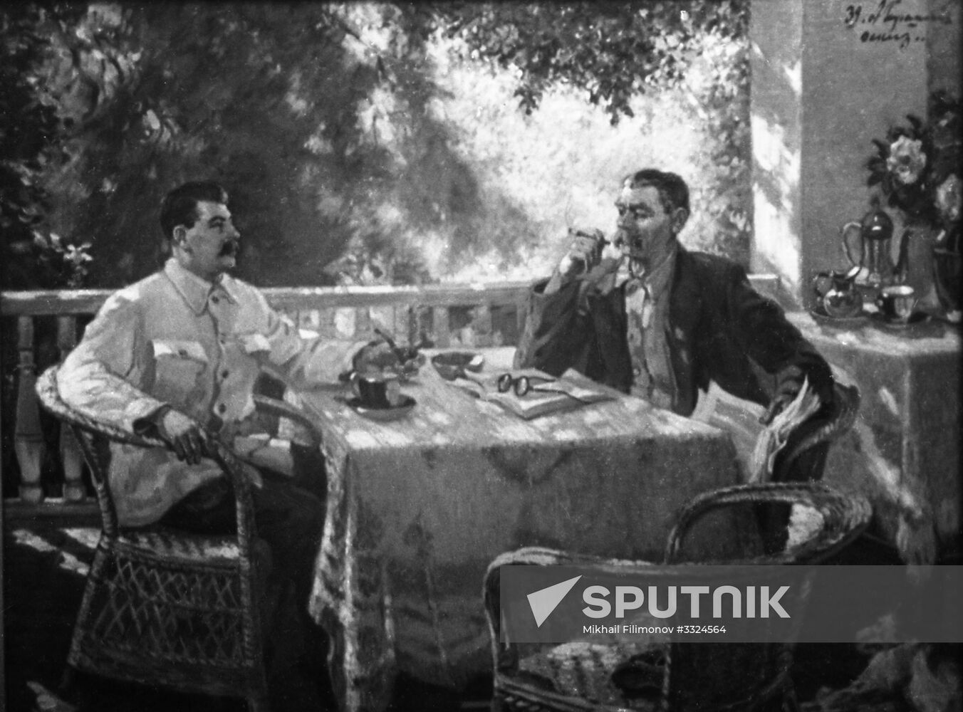 Joseph Stalin and Maxim Gorky in Gorki | Sputnik Mediabank