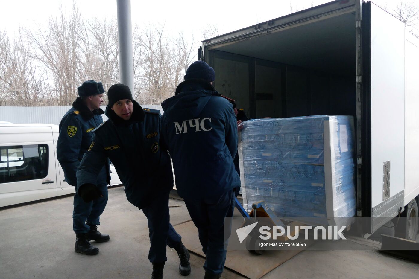 Russias Humanitarian Aid Convoy Arrives In Donetsk Sputnik Mediabank