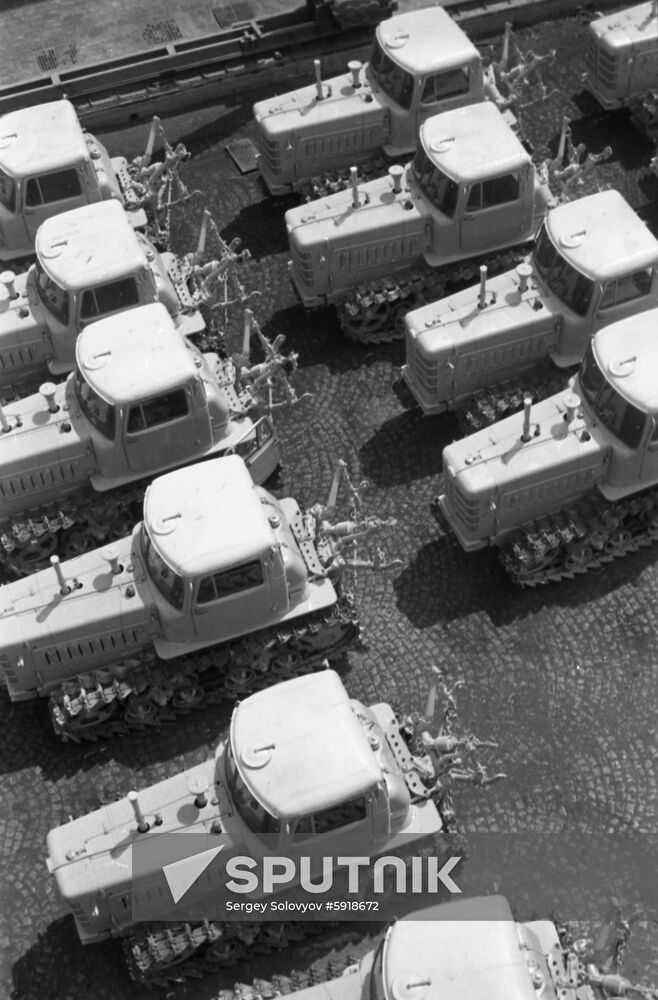 Volgograd Tractor Plant | Sputnik Mediabank