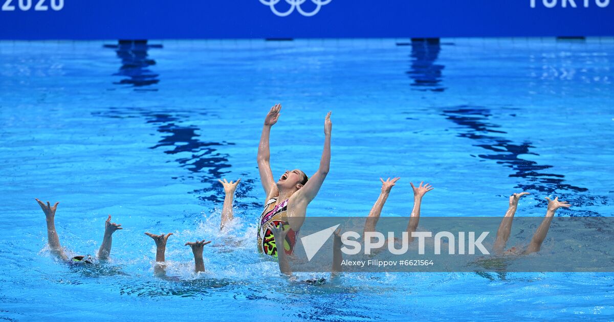 Japan Olympics 2020 Artistic Swimming Team Free Routine | Sputnik Mediabank