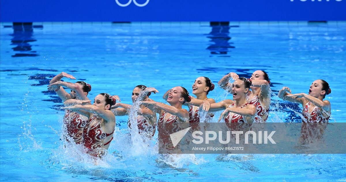 Japan Olympics 2020 Artistic Swimming Team Free Routine | Sputnik Mediabank