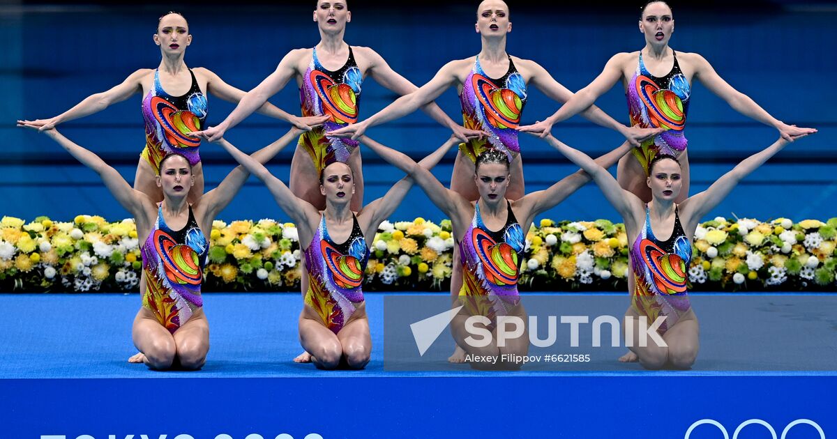 Japan Olympics 2020 Artistic Swimming Team Free Routine | Sputnik Mediabank