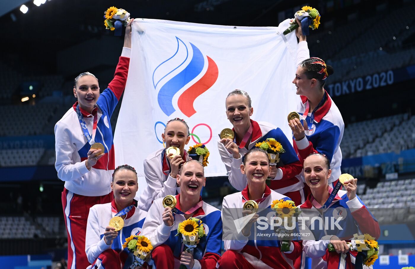 Japan Olympics 2020 Artistic Swimming Team Free Routine | Sputnik Mediabank