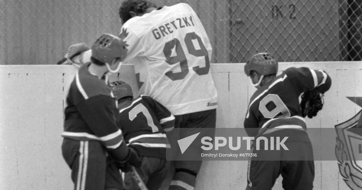 Canadian ice hockey player Wayne Gretzky in Moscow | Sputnik Mediabank