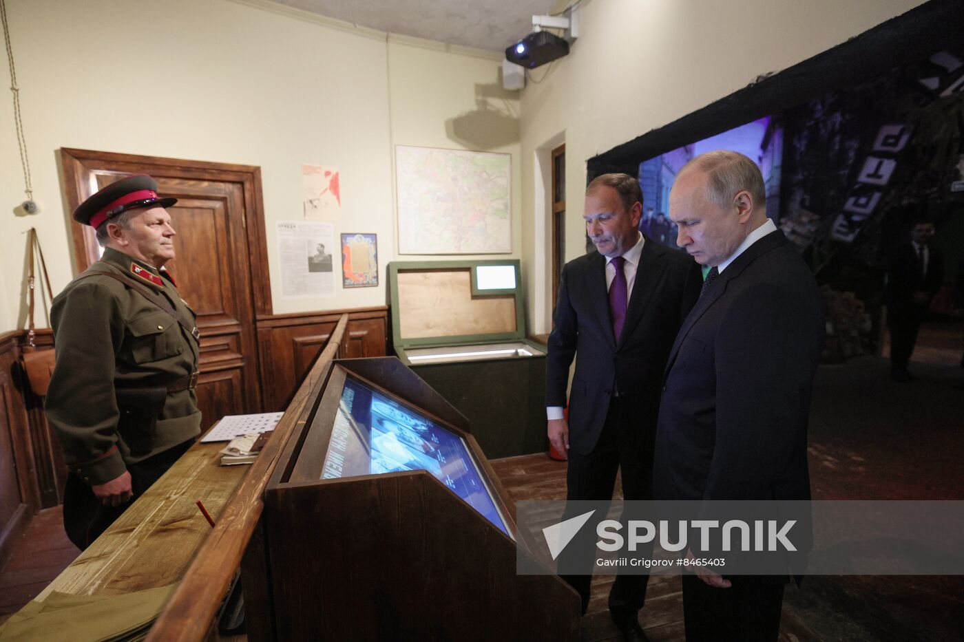 Russia Putin WWII Victims Remembrance Day Victory Museum | Sputnik ...