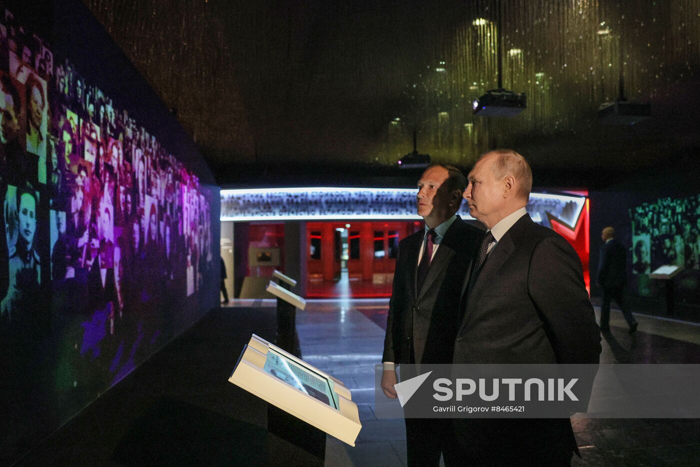 Russia Putin WWII Victims Remembrance Day Victory Museum | Sputnik ...