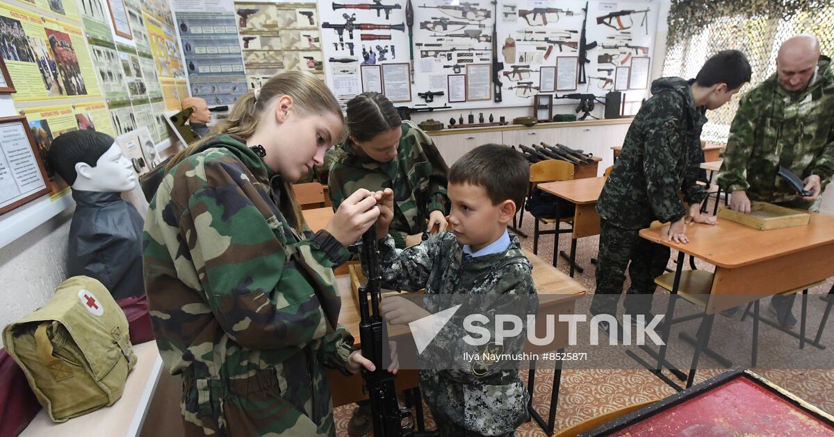 Russia Education Basic Military Training | Sputnik Mediabank