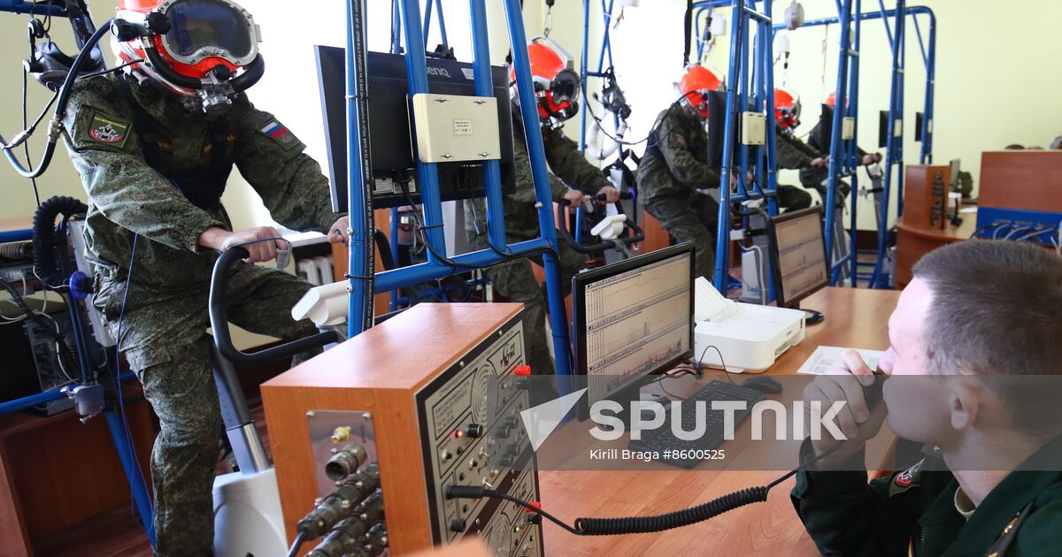 Russia Engineer Divers Training | Sputnik Mediabank