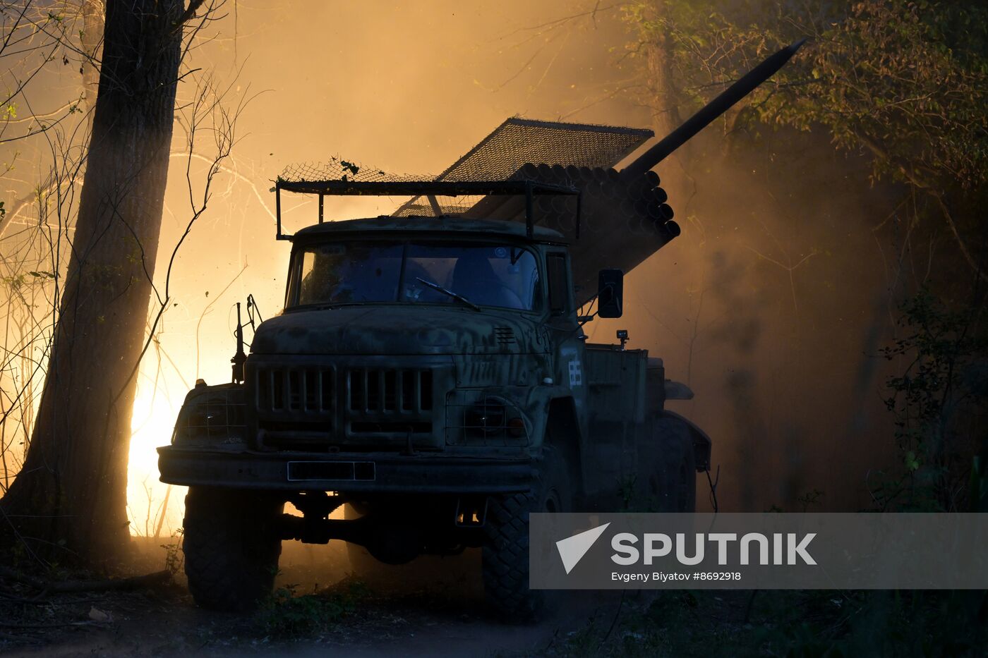 Russia Ukraine Military Operation Artillery Units | Sputnik Mediabank