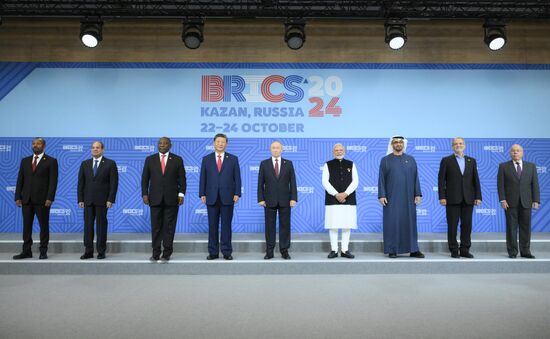 16th BRICS summit. Group photo of heads of delegation | BRICS 2024 ...